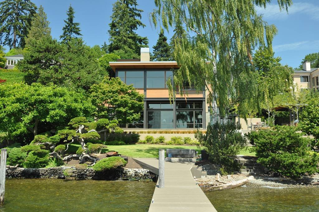 Beautiful Lake House 2 by McClellan Architects - MyFancyHouse.com
