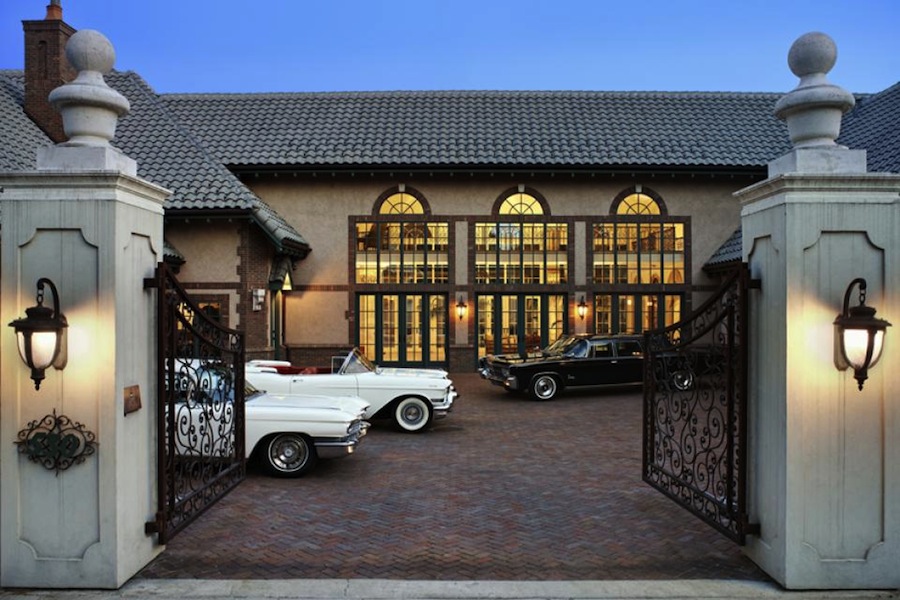 Exclusivist Denver Compound in Denver, Colorado - MyFancyHouse.com