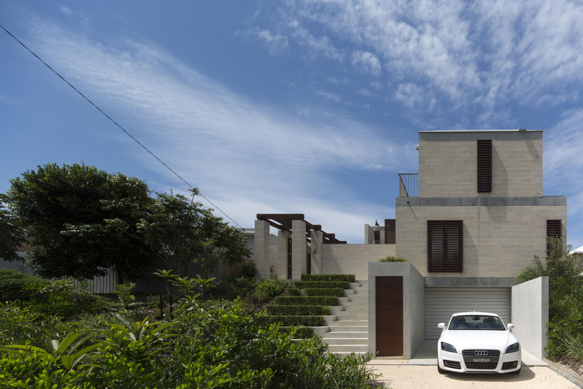 Simply Magnificent Block House In New South Wales, Australia ...