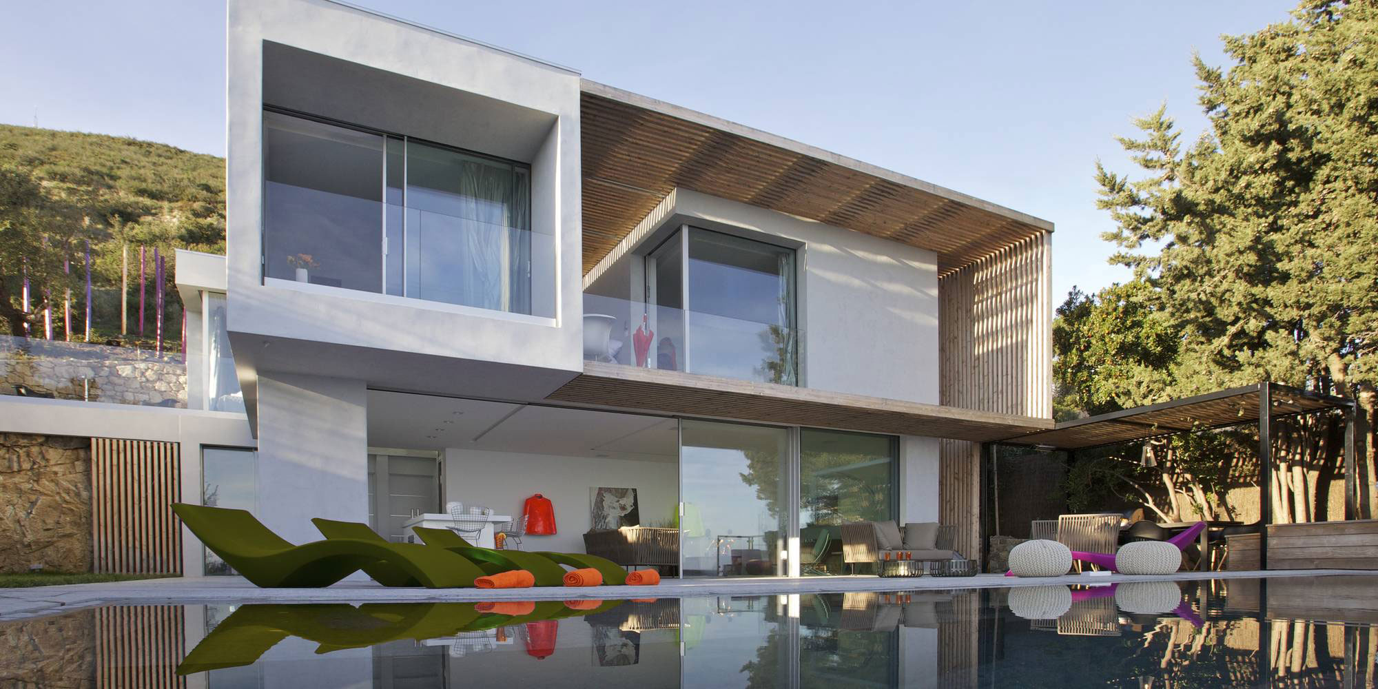 Lavish And Modern Villa L’Escalet In Saint Tropez - MyFancyHouse.com