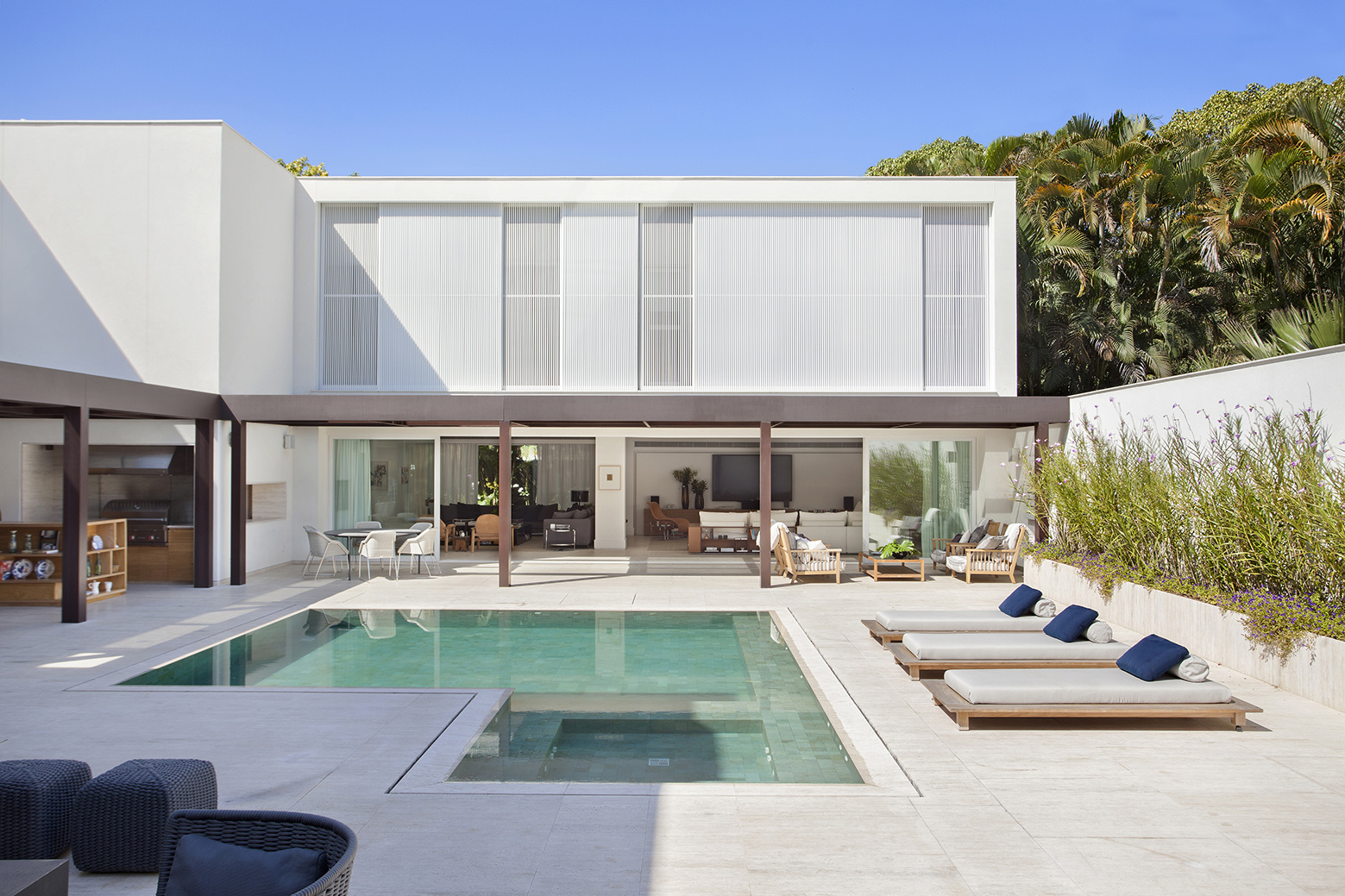 Brise House In Rio de Janeiro, Brazil - MyFancyHouse.com